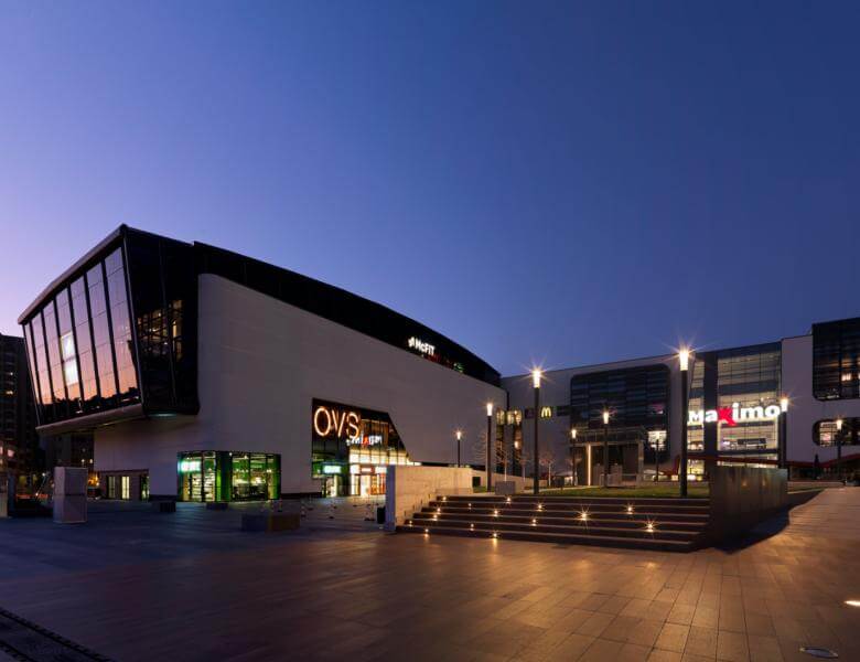 UNA FACCIATA VENTILATA IN ZINCO-TITANIO